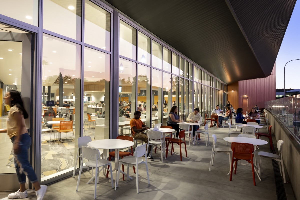Cal Poly Pomona Dining Commons | EYRC Architects