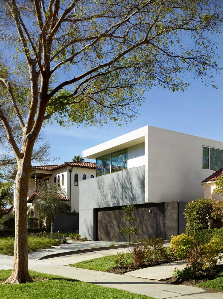 Crescent Drive Residence - Beverly Hills, CA | EYRC Architects