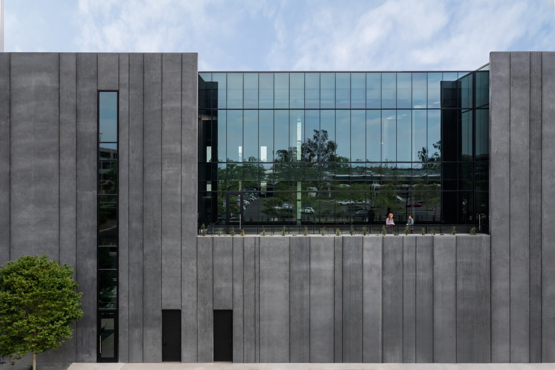 THE PRESS: RESEARCH AND DEVELOPMENT BUILDING