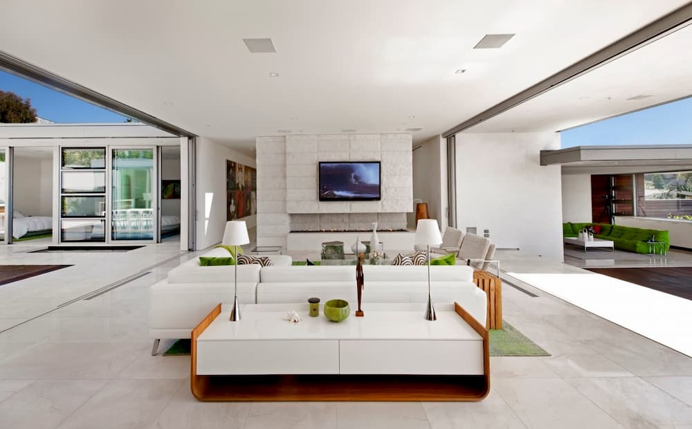 Framing Views in Architecture: 4 Stunning Examples