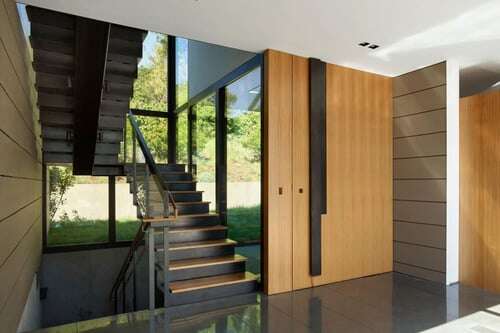 Welcome Home: Modern Entrances
